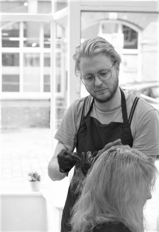 Colour Expert Tai Shows How to Make Perfect Pink Hair - Open Hairdressing