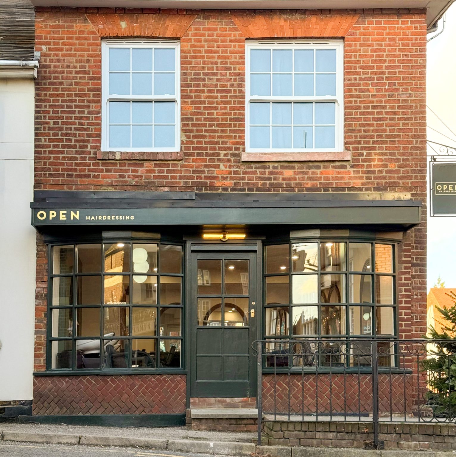 OPEN Tring - Open Hairdressing